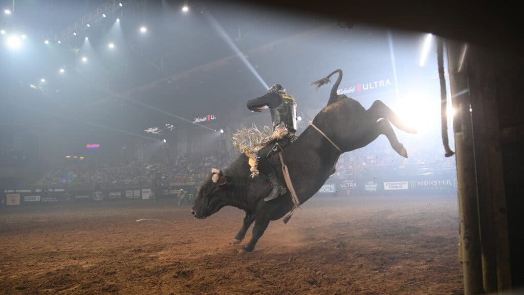 Maverick Smith, Bob Mitchell Ride Two as Five Cowboys Move on to ...